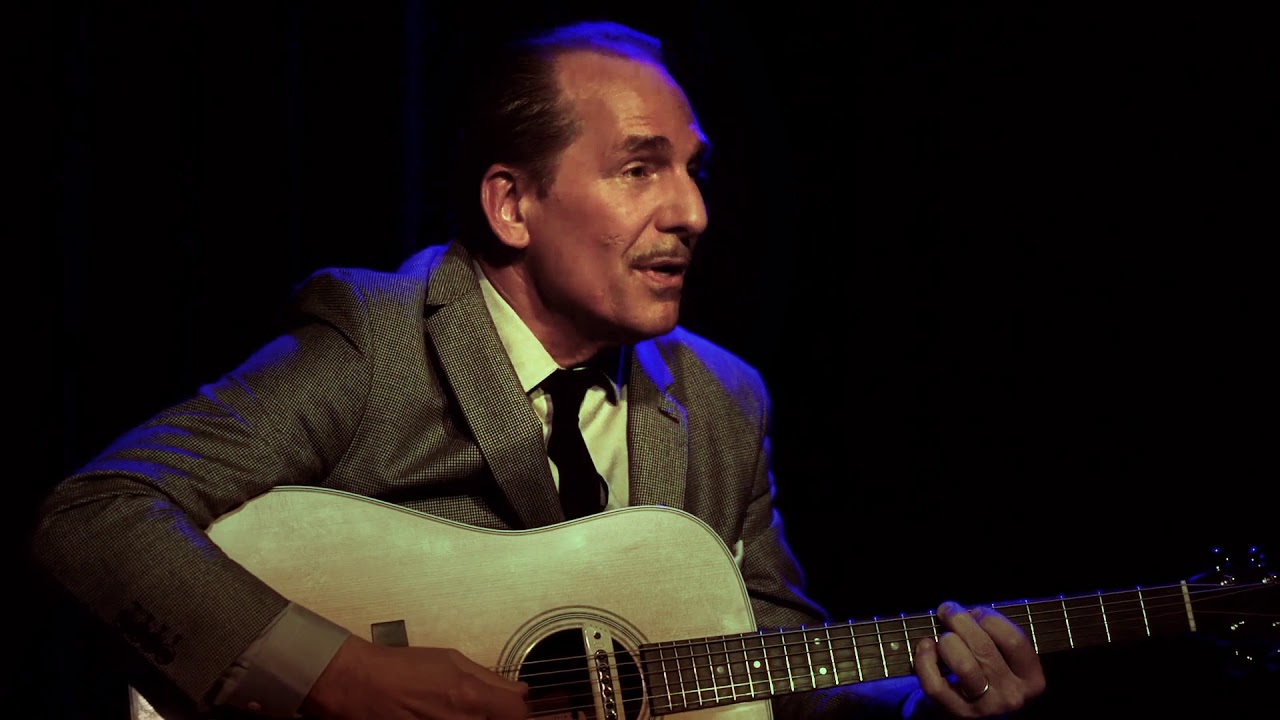 Gypsy Jazz singer - one man show festivals pro events